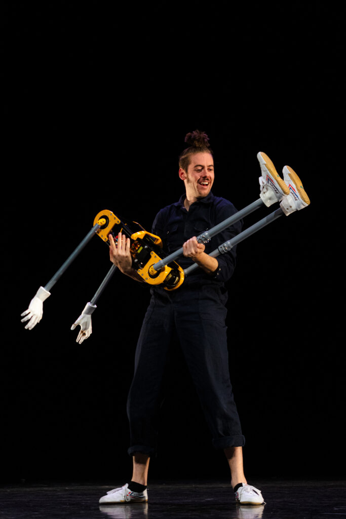 Acrobot by Daniel Simu | Shows, speaking, workshops - Acrobot